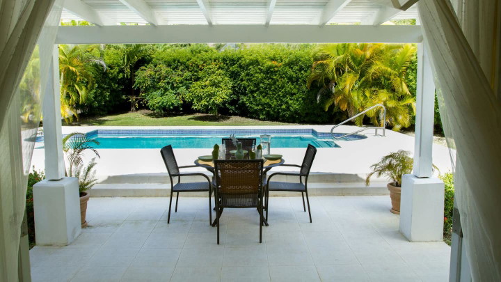 Spectacular Villa With Electronic Gates, Private Pool And Tropical Gardens - Barbados