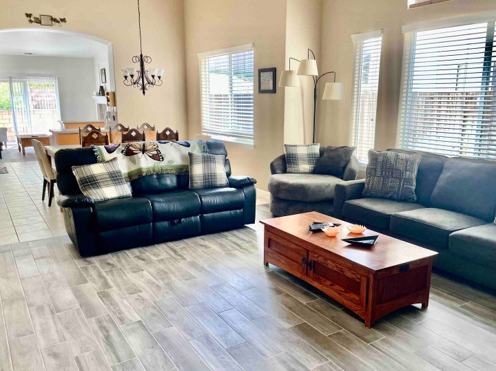 Comfortable 4 Br, Single Story Near Wine Country - Santa Maria, CA
