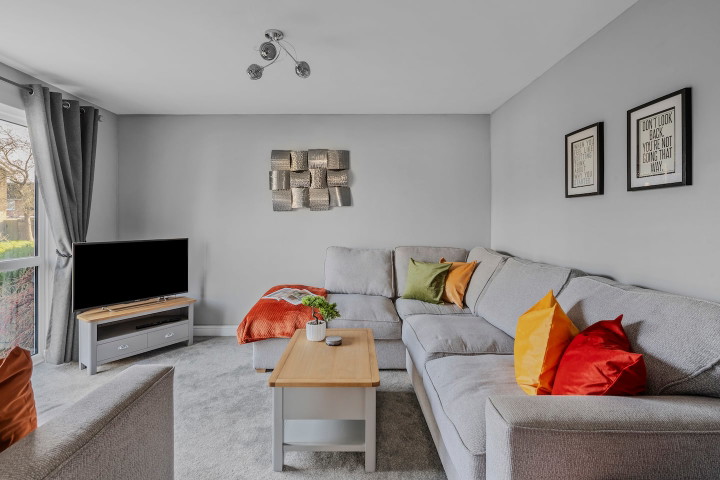 Comfy Pad, Contractors/families - Parking - 5 Beds - Woodbridge