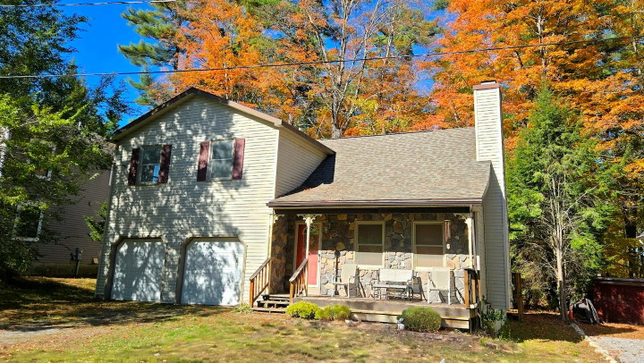Spacious 4br, Walk To Village & Lake - Glens Falls, NY