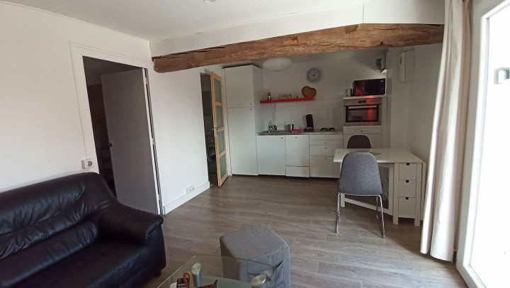 Appartement Avec Terrasse à La Campagne - Ain