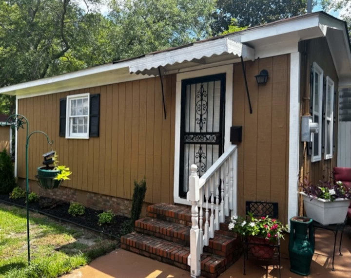Quaint Haven: Your Cozy Retreat - Columbia, SC