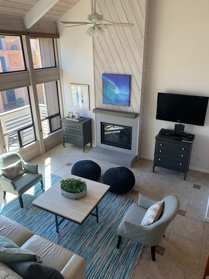 Capitola Breeze Condo-150 Steps To The Beach! - Capitola, CA