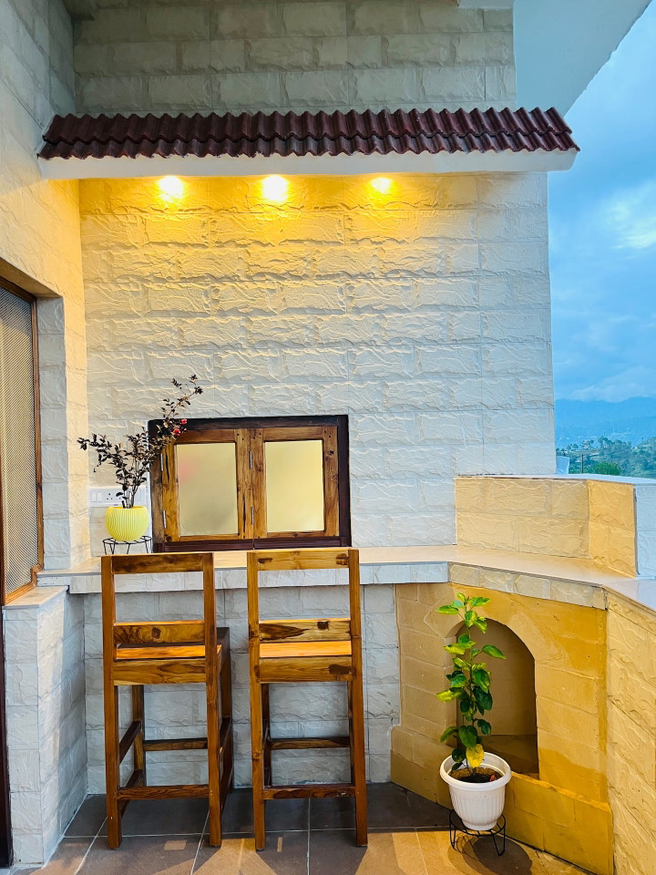 Valley View Spacious Homestaykitchenfireplace - Almora