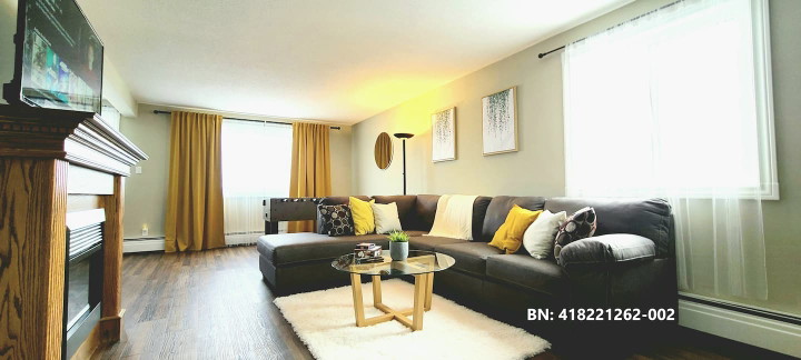 Walk To West Edmonton Mall - Modern 3 Bedroom - Alberta