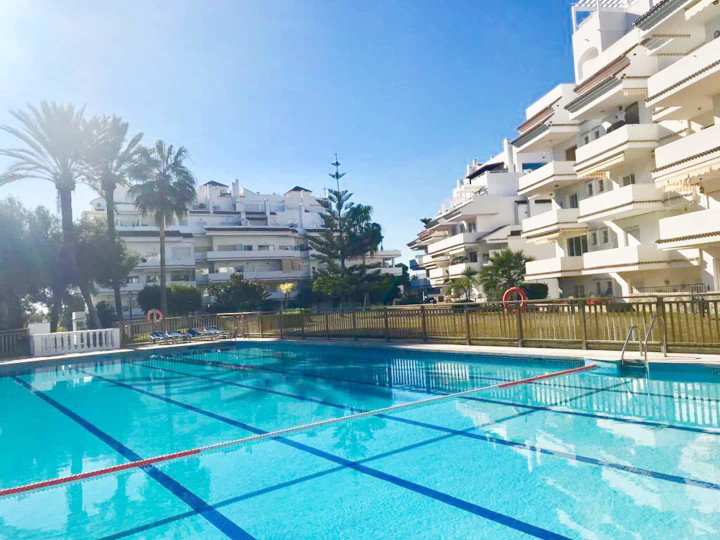 Fantastic Apartment With Seaview, Terrace And Pool - Andalusia