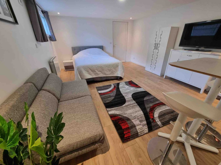 Adorable Studio Proche De La Gare - Le Chesnay