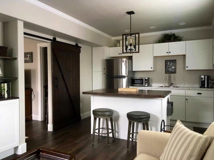 The Deluxe Suite - Cheyenne, WY