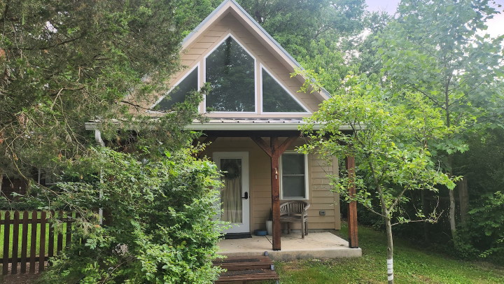 Charming Small House - Yellow Springs, OH