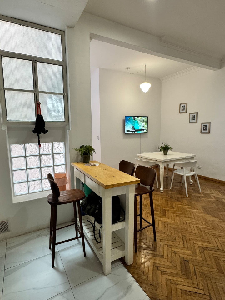 Spacious Apartment With 2 Bathrooms, Near The Obelisk. - Buenos Aires