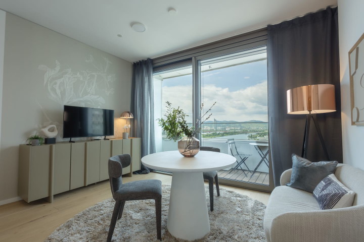 Josef's Home | Above The Clouds | Danube Flats 02 - Viena
