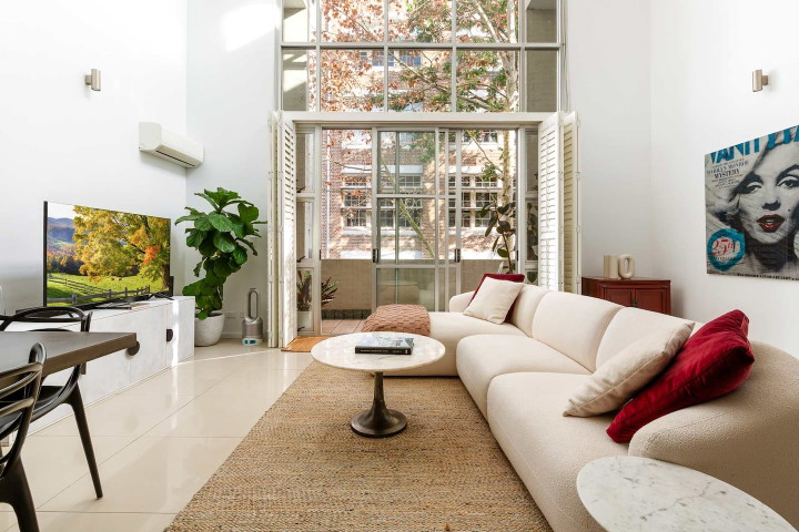 Manhattan Tri-level Warehouse Style Apartment - Surry Hills