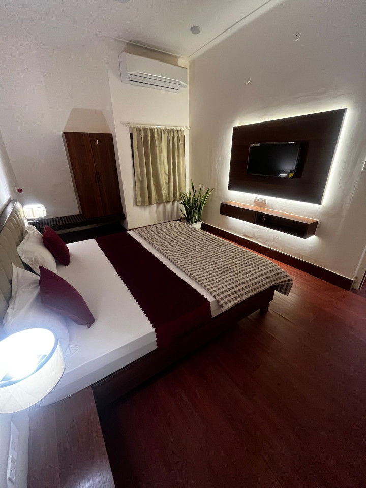 Atharv Luxe Homestay Near Gwl Railway Station - Gwalior