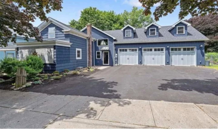 Lakeview Home In Beautiful Breitbeck Park - Oswego, NY