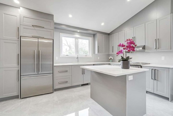 Maison à Brossard Près Du 10/30 Et Montreal - Brossard