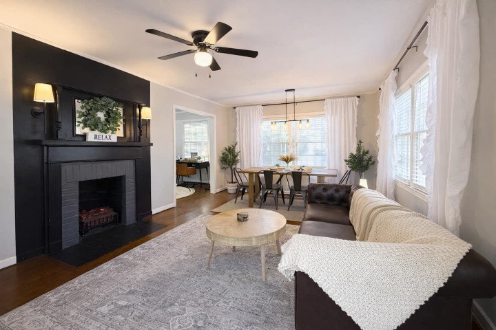 Pinehill Stay | King Bed  Fast Wifi  Midtown - Mobile, AL