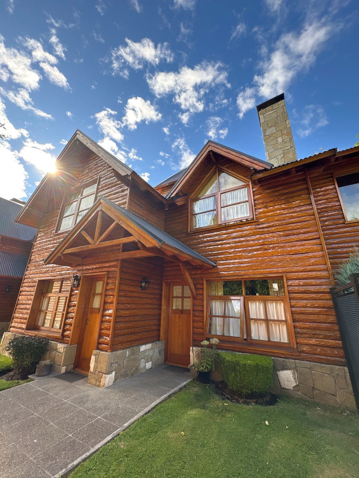 2 Bedroom Cabin Meters From Lake Lácar. - San Martin de los Andes