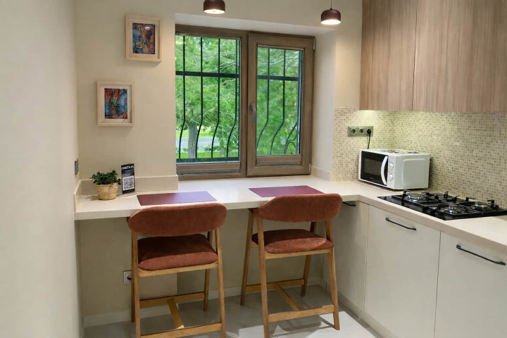 Modern 1br  Heart Of The City  Walk To Landmarks - Uzbekistan