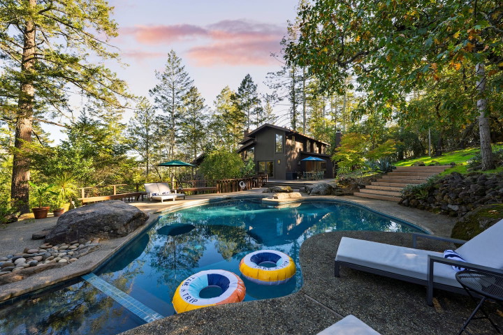 Pool + Sauna + Hot Tub  Wooded Acreage + Trails - Santa Rosa, CA