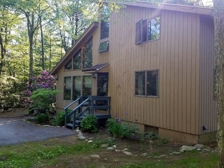 Contemporary Rustic Lake Chalet - Connecticut