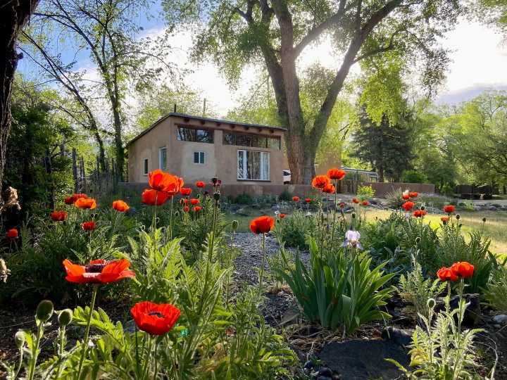 Adobe Cottage On The Rio Pueblo De Taos - Taos, NM