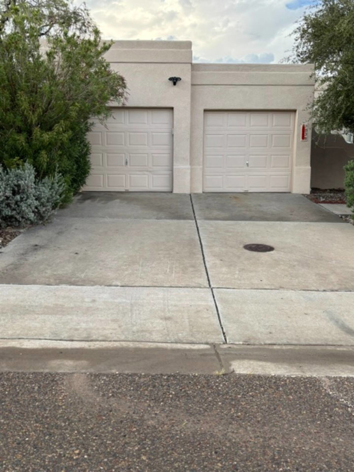 Cozy 2 Bedroom Home In The Heart Of Picacho Hill - Las Cruces, NM