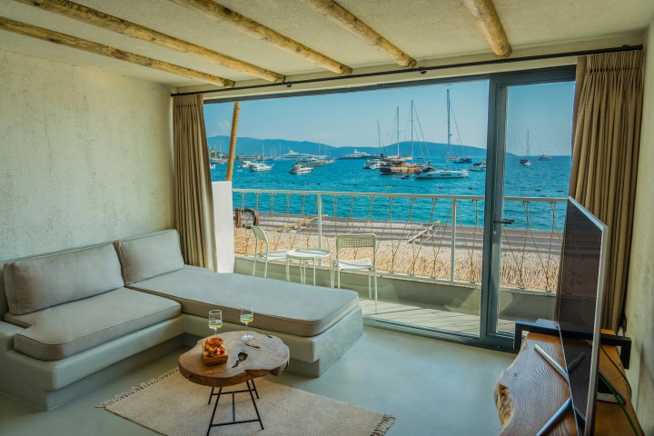 Churchill Townhouse Deluxe King Suit - Bodrum