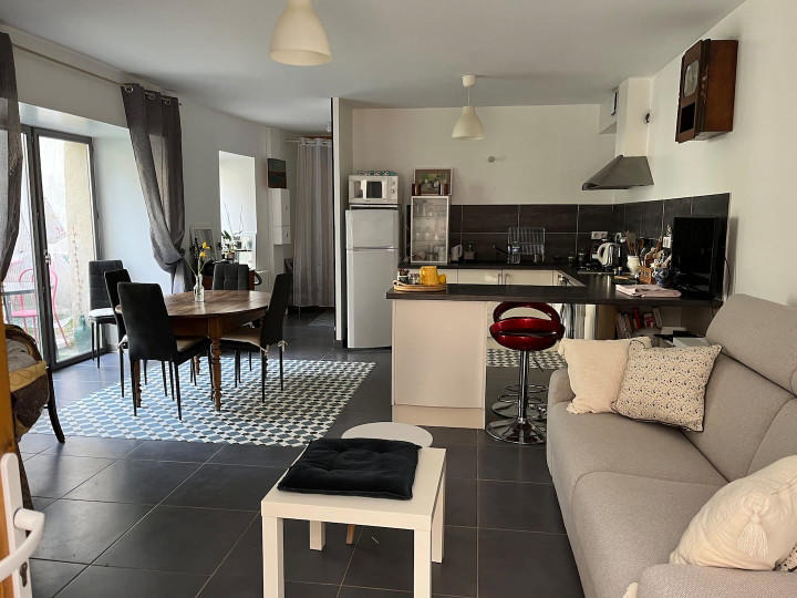 Piéton Et Central Appart Au Calme 
Coin Extérieur - Die