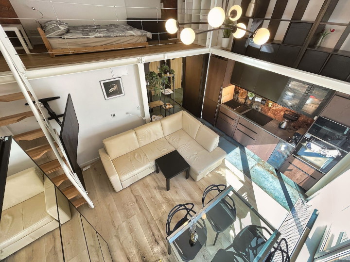 Loft With Garden, Mezzanine & Bathtub - Warsaw