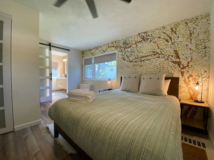 Spacious 4 Bdrm-huge Bckyrd-luxury Bathoom-arcade - Spokane Valley, WA