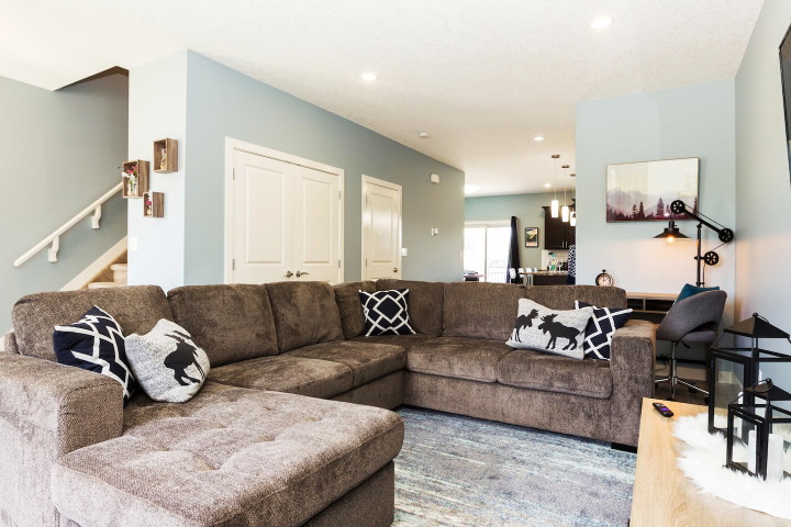 Modern Home*king Bed*garage*long Stays*sanitized! - Edmonton, Canadá