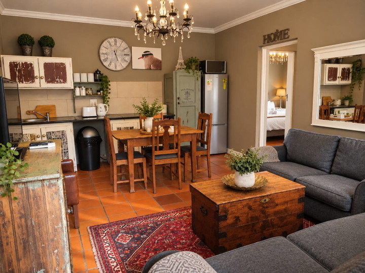 Waterhouse - Alika -Sleeps 4 - Pretoria