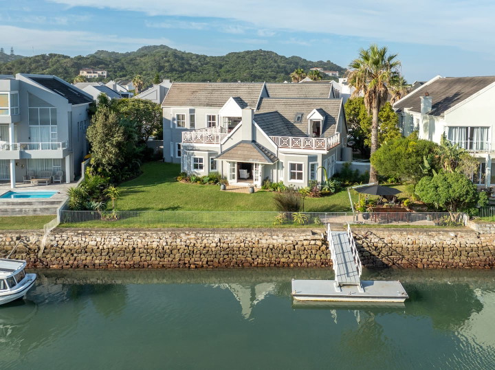 Luxury Waterfront Villa. Escape, Relax And Unwind. - Port Alfred