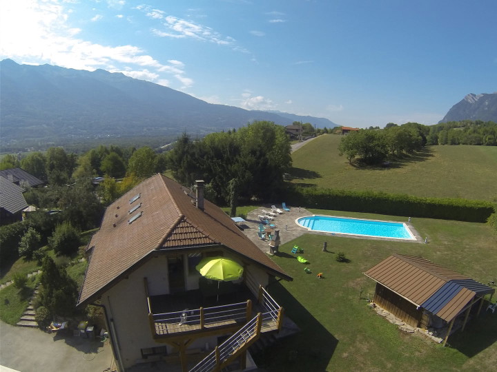 Les 3 Sapins. Independent, Spacious And Bright - Albertville
