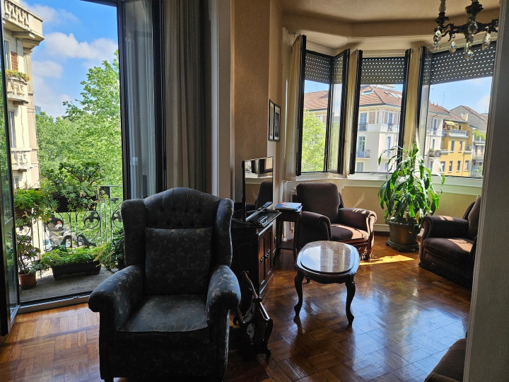 Homegallery - Large And Elegant Apartment - Milano