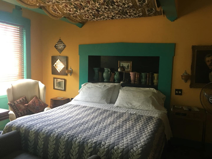 Colorful Comfort - Saint-Louis, MO