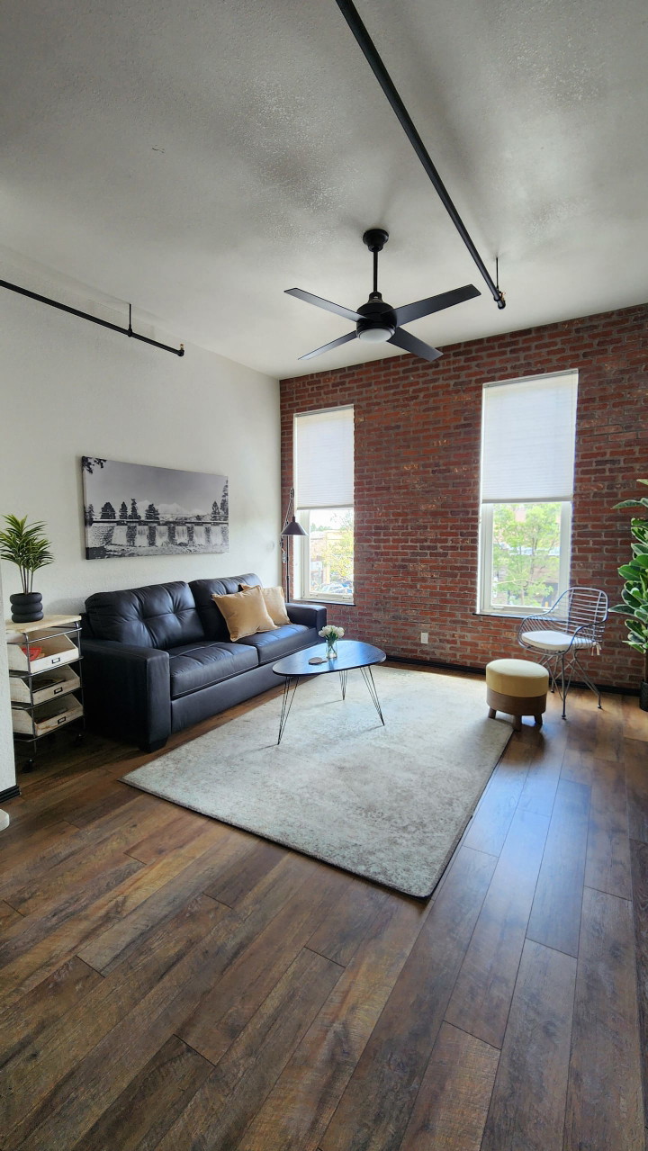 Downtown Industrial Loft - Flagstaff, AZ