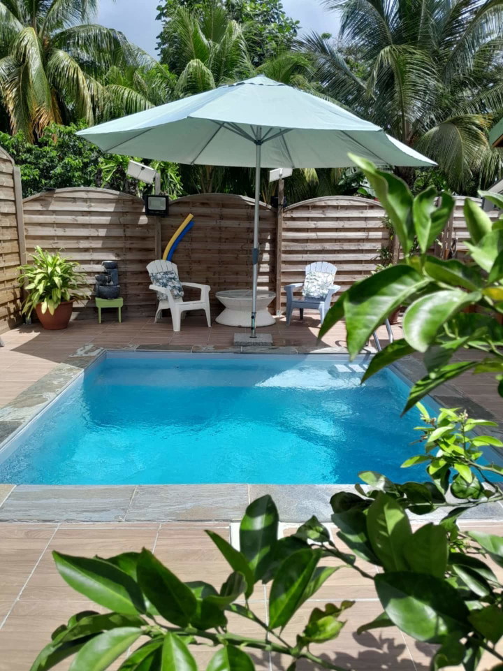 "Au Cœur De La Verdure" Charmant Bungalow - Martinique
