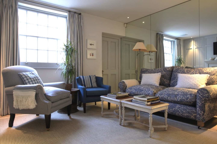 3 Bed Chelsea Townhouse Near Harrods & Kings Road - Chelsea