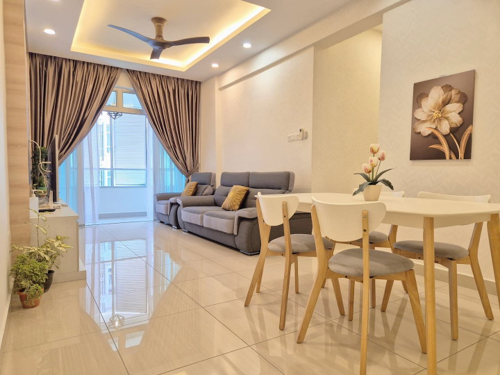[Modern Lux - Walking Distance To Mt Austin] 6 Pax - Johor Bahru