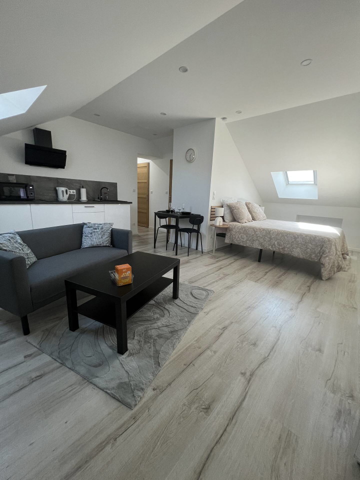 Studio Pro & Couples Plein Centre Très Calme - Châlons-en-Champagne