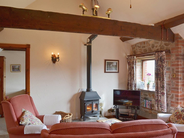 2 Bedroom Accommodation In Whitwell Farm, Colyford, Near Seaton - Beer