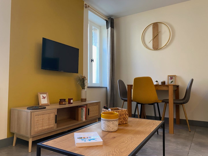 Appartement En Rez-de-chaussée Avec Parking Privé - Castres