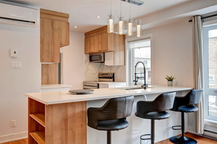 Elegant 3br | Spacious Living - Dorval