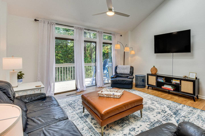 Keowee Key Condo W/ Lake Access & Community Pools! - Lake Keowee, SC