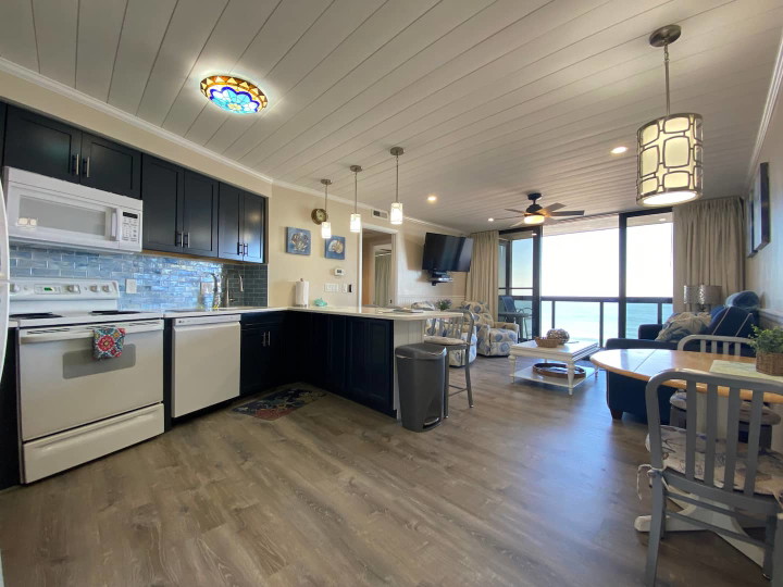 Nice 2 Br Oceanfront, Year Round Fun & Amenities! - Ocean City, MD