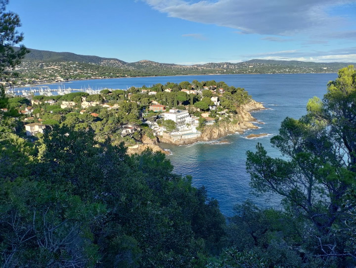 Location Studio 2* Cavalaire 3min Centre Et Plage - Cavalaire-sur-Mer