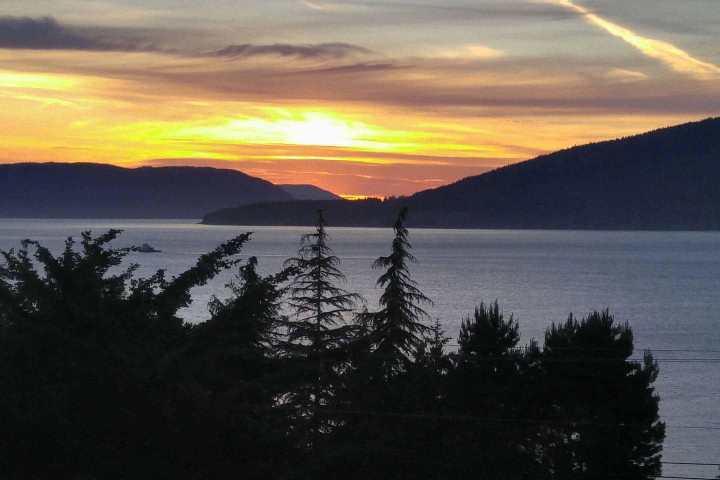 Cypress View 2 Bdrm - Near The Ferry And Downtown! - Anacortes, WA