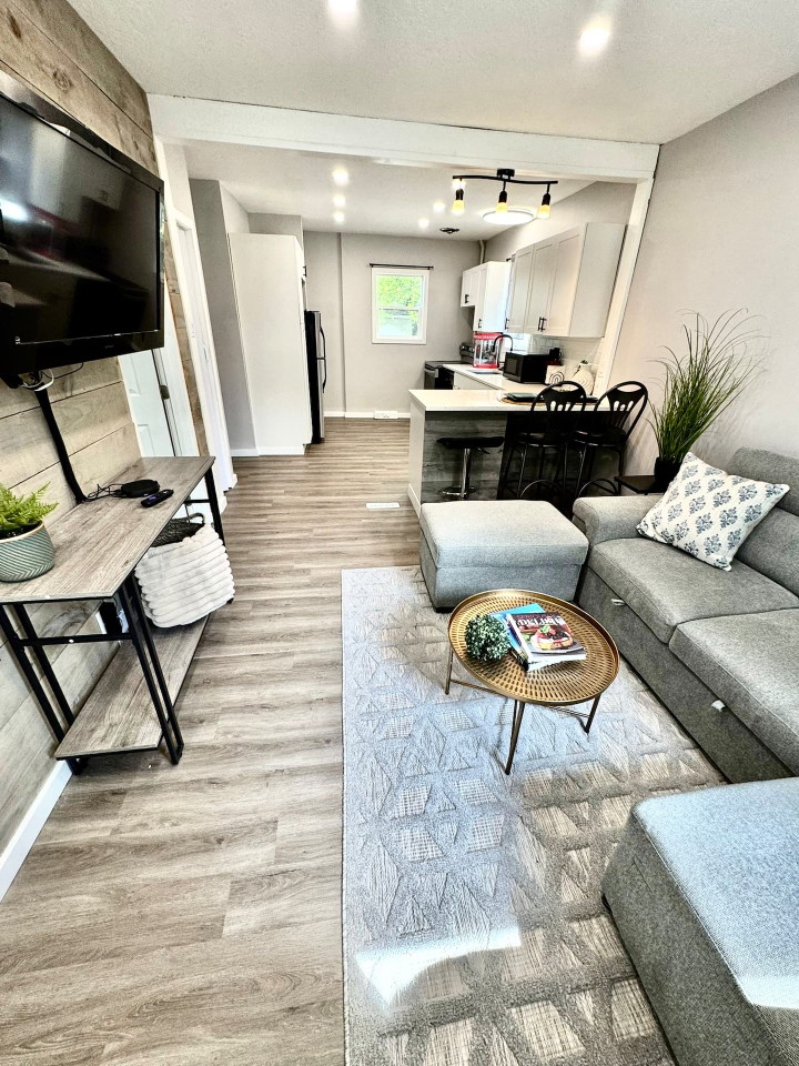 Cozy Home Near Airport & Mall - Winnipeg