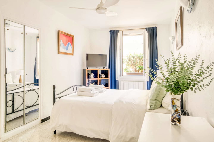 Spacious 2 Rooms / Old Town / Beaches Within Walking Distance - Antibes
